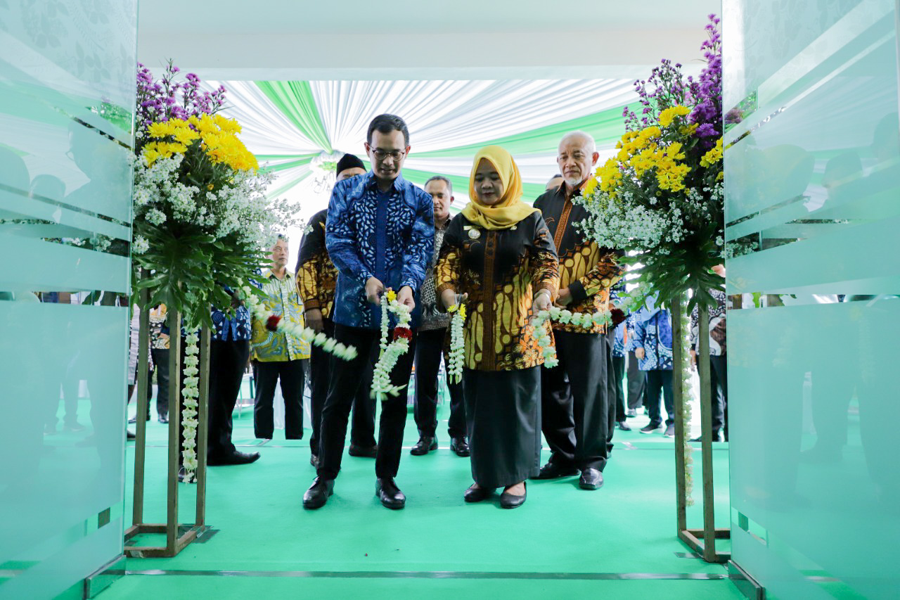 Resmikan Bank Sleman Syariah, Bupati Kustini Berharap Ekonomi Sleman ...