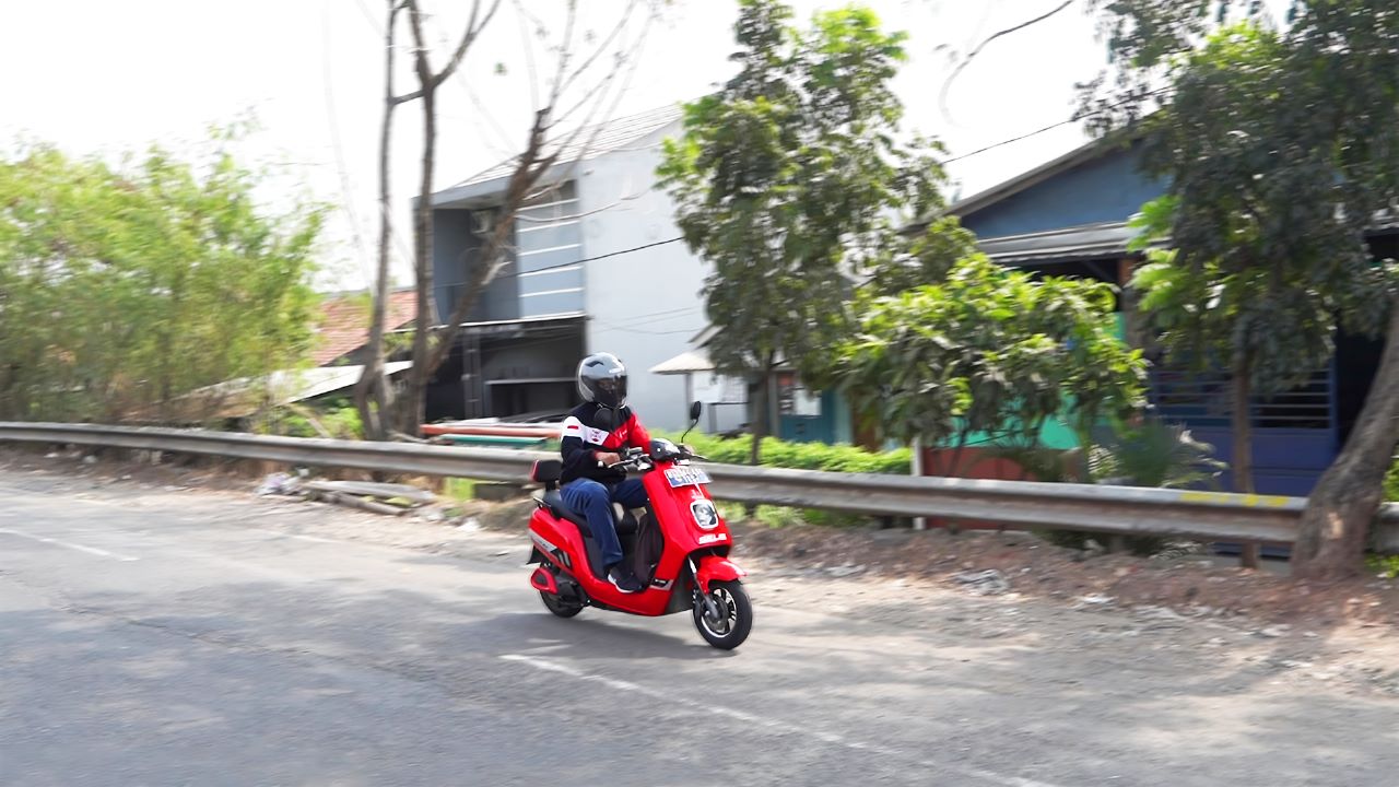 Selis Perkenalkan Motor Listrik up to 230 km - Star Jogja FM