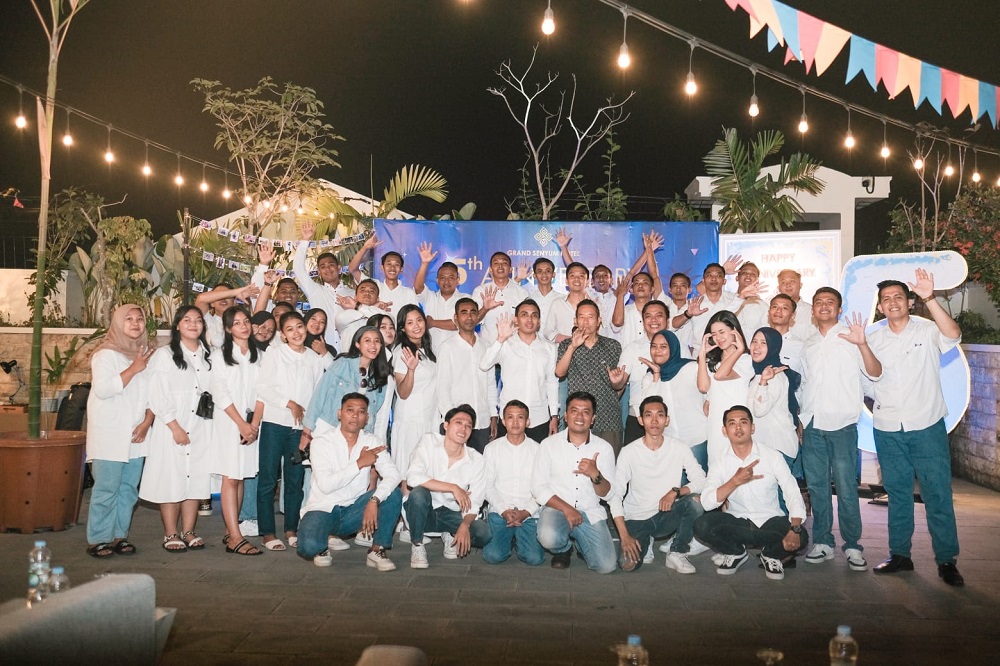 Tanam Bibit Mangrove Hingga Adakan Lomba Video, Ini Cara Hotel Grand ...