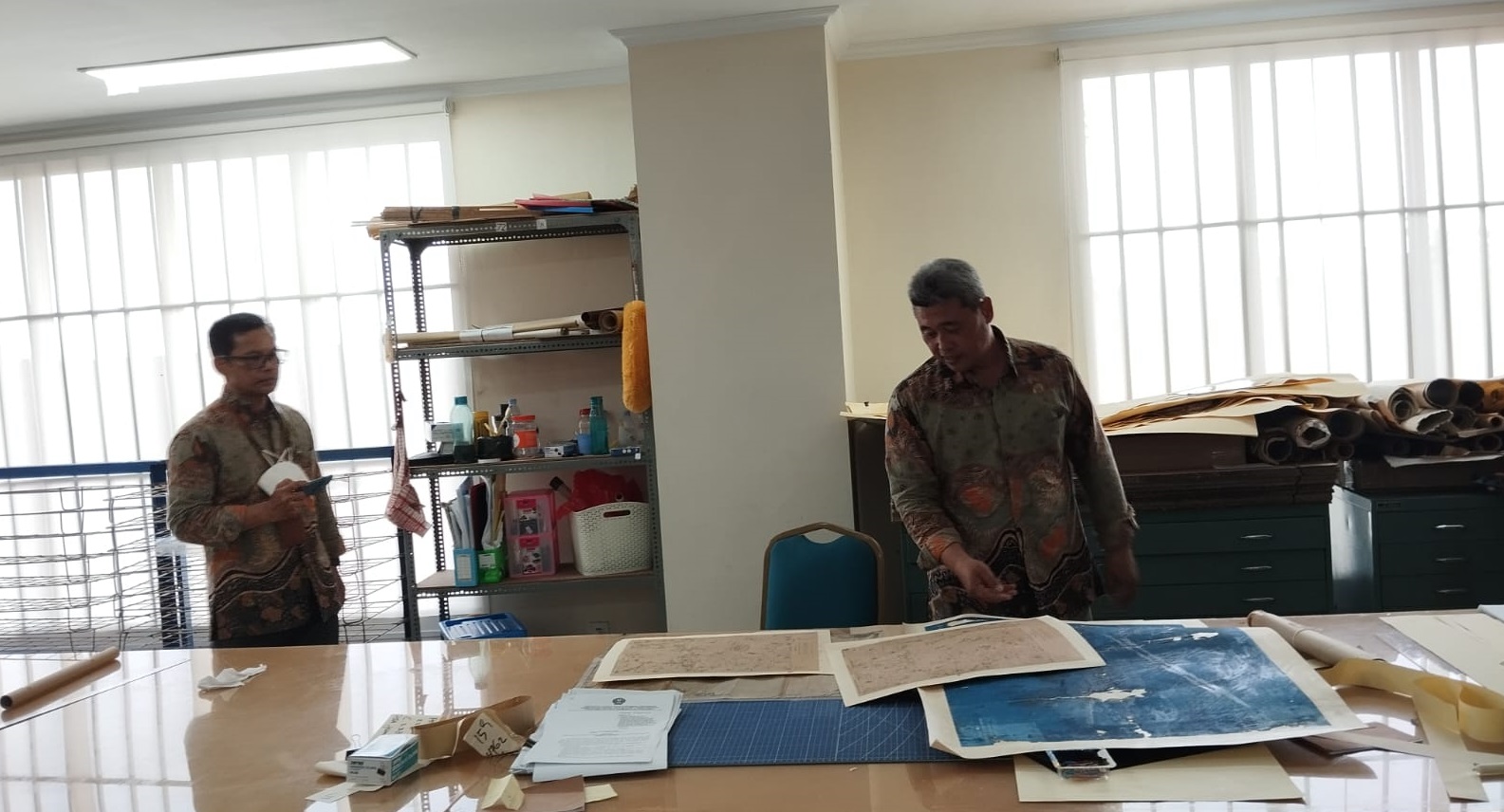 Jangan Sampai Ambyar, Restorasi Arsip Rapuh Bisa ke DPAD DIY - Star Jogja FM