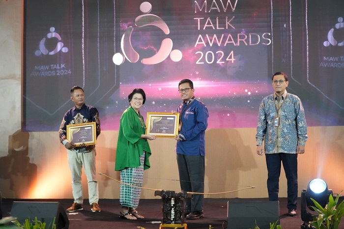 Dirut PT PLN Raih Penghargaan Tokoh Bisnis Berpengaruh versi MAW Talk Awards 2024 - Star Jogja FM