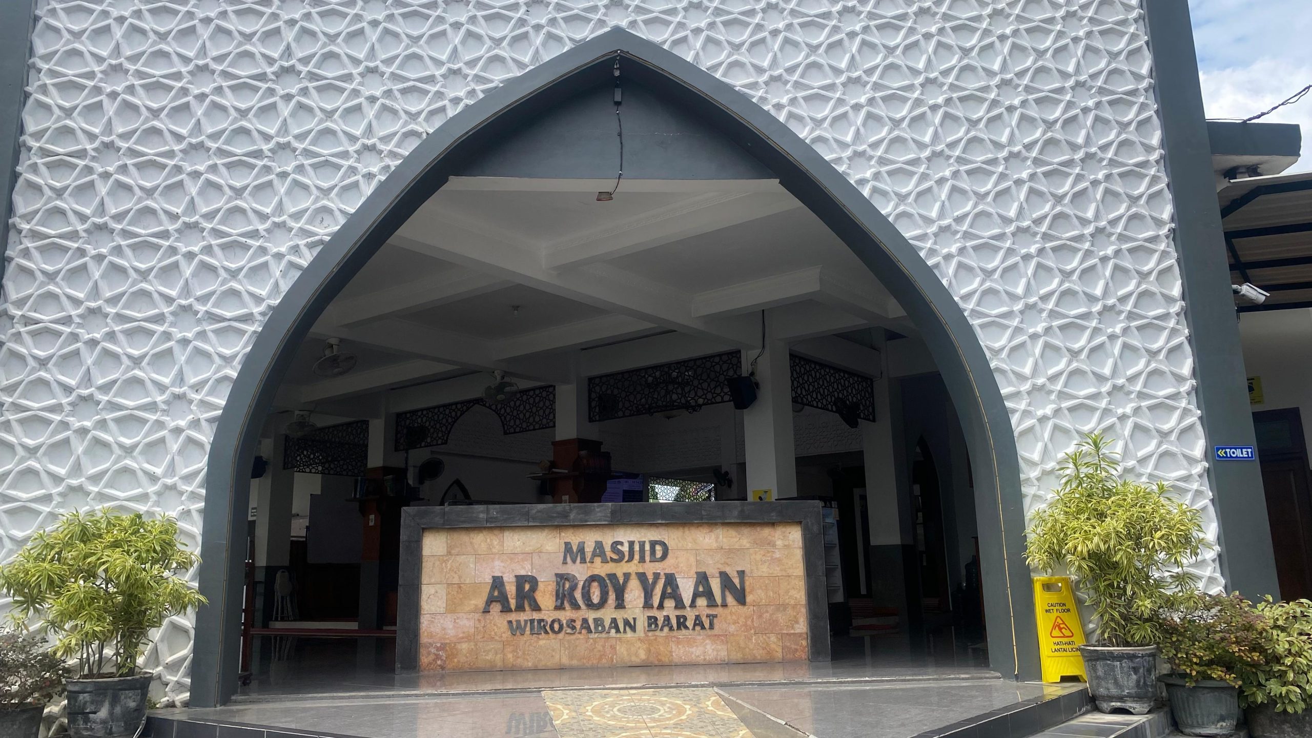 Ar Royyaan, Masjid Berdesain Terbuka dengan Beragam Aktifitas - Star ...